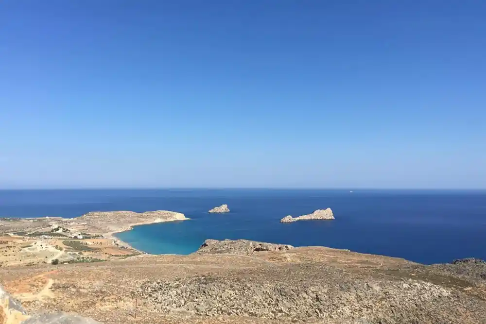 3 μυθιστορήματα που μας ταξιδεύουν στη ελληνικά νησιά - SVOICE